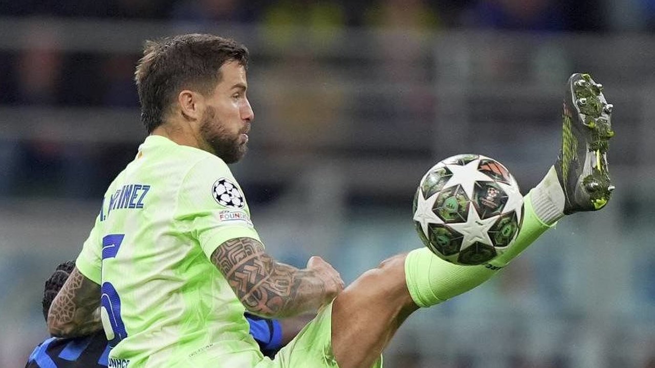 Memalukan! Inigo Martinez jadi Sorotan Setelah Diduga Ludahi Francesco ...