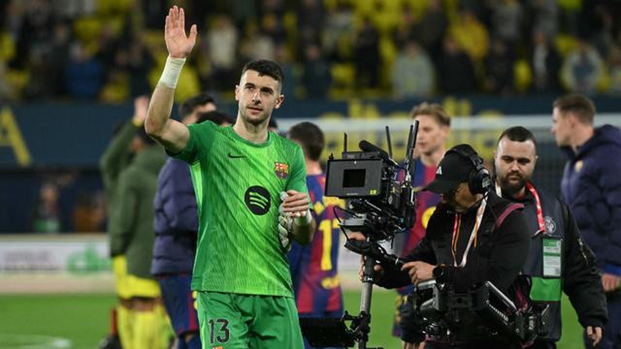 Joan Garcia Jadi Sorotan, Disebut Kiper Terbaik Dunia usai Barcelona ...