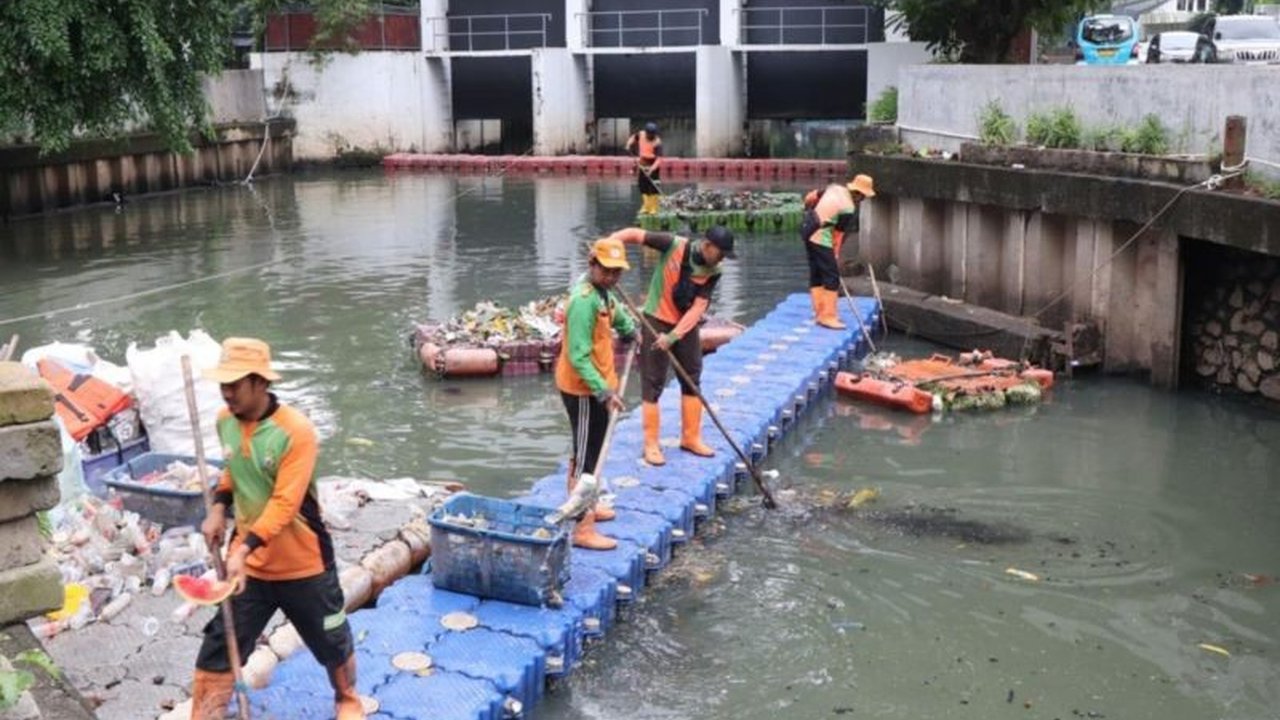 DLH DKI Intensifkan Optimalisasi Saringan Sampah TB Simatupang, Cegah ...