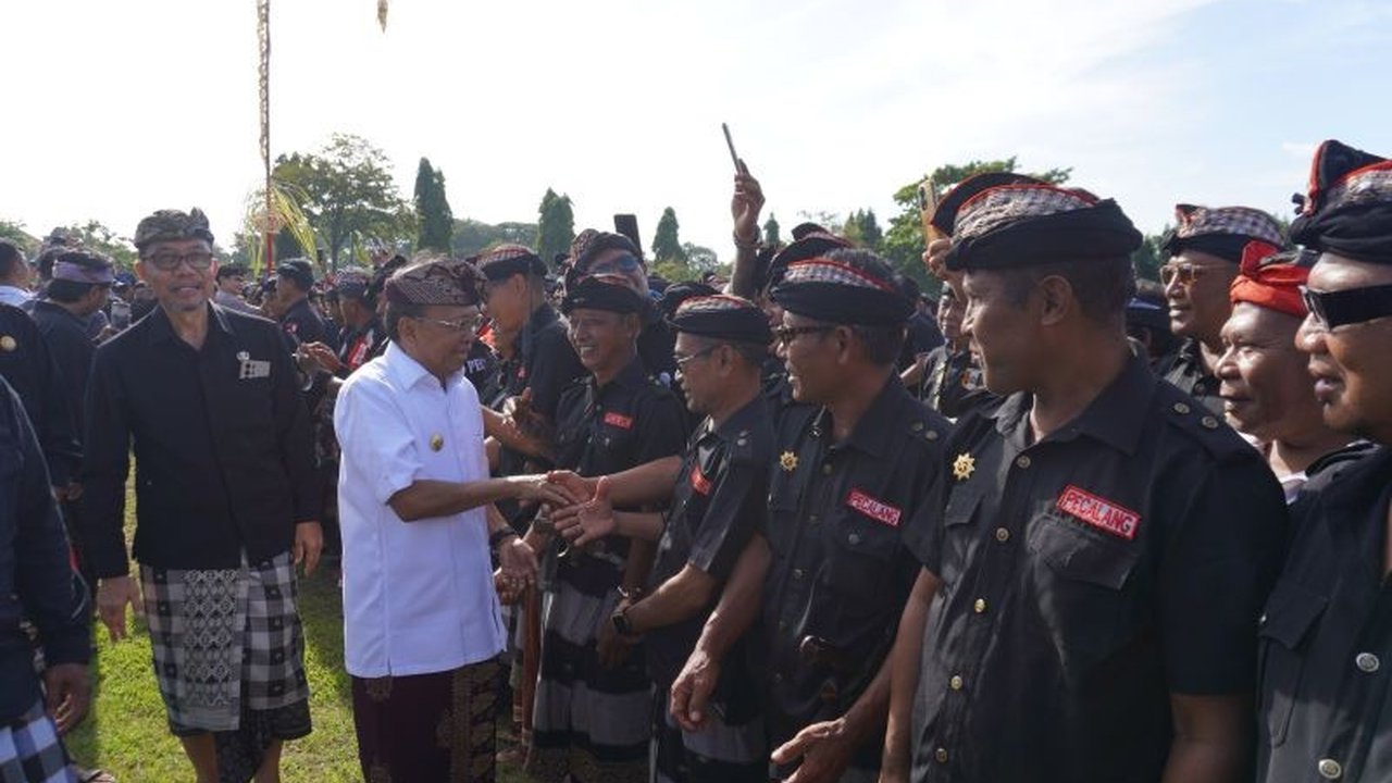 Gubernur Bali Kumpulkan 11 Ribu Pecalang, Pastikan Pengamanan Nyepi ...