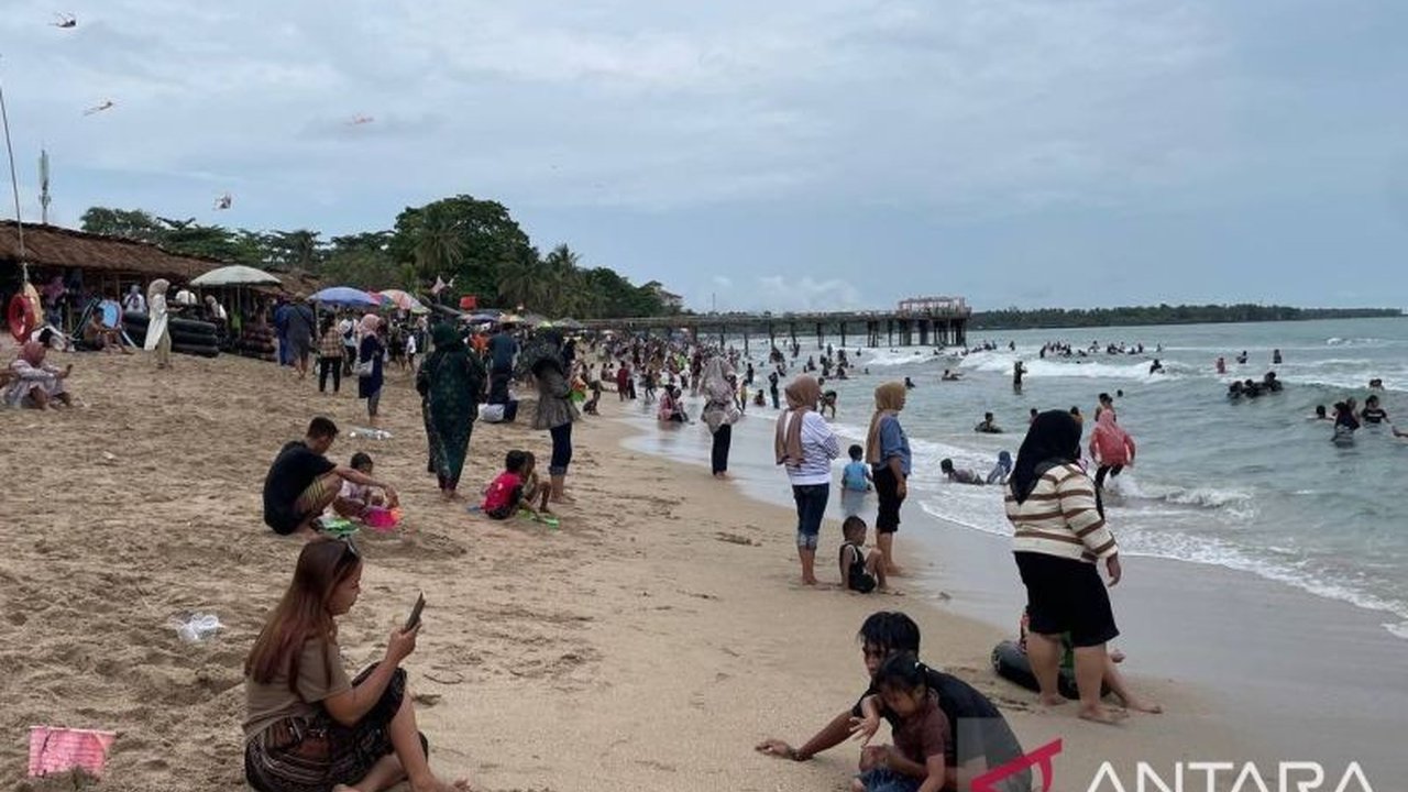 Polres Cilegon Siagakan 209 Personel, Perketat Pengamanan Wisata Anyer ...