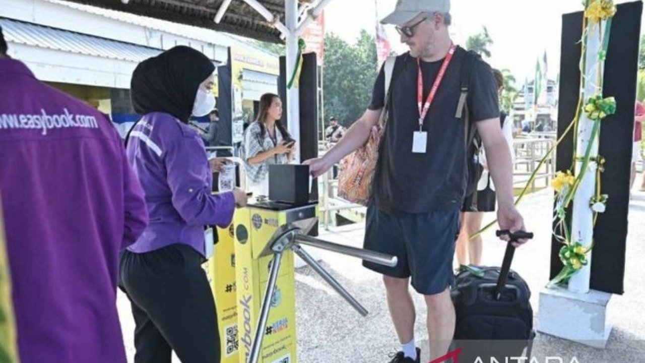 Bank NTB Syariah Dukung Tiket Elektronik Pelabuhan Senggigi, Perkuat ...