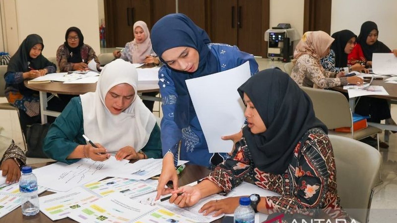 Wastra IKN: Kain Tradisional Nusantara Siap Jadi Identitas Ibu Kota ...