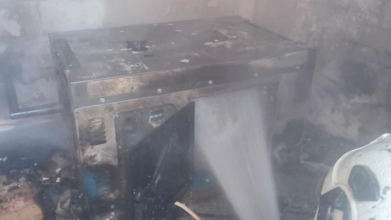 Dapur SPPG Karangturi Terbakar, Damkar Bisa Lokalisir Ruang Genset ...