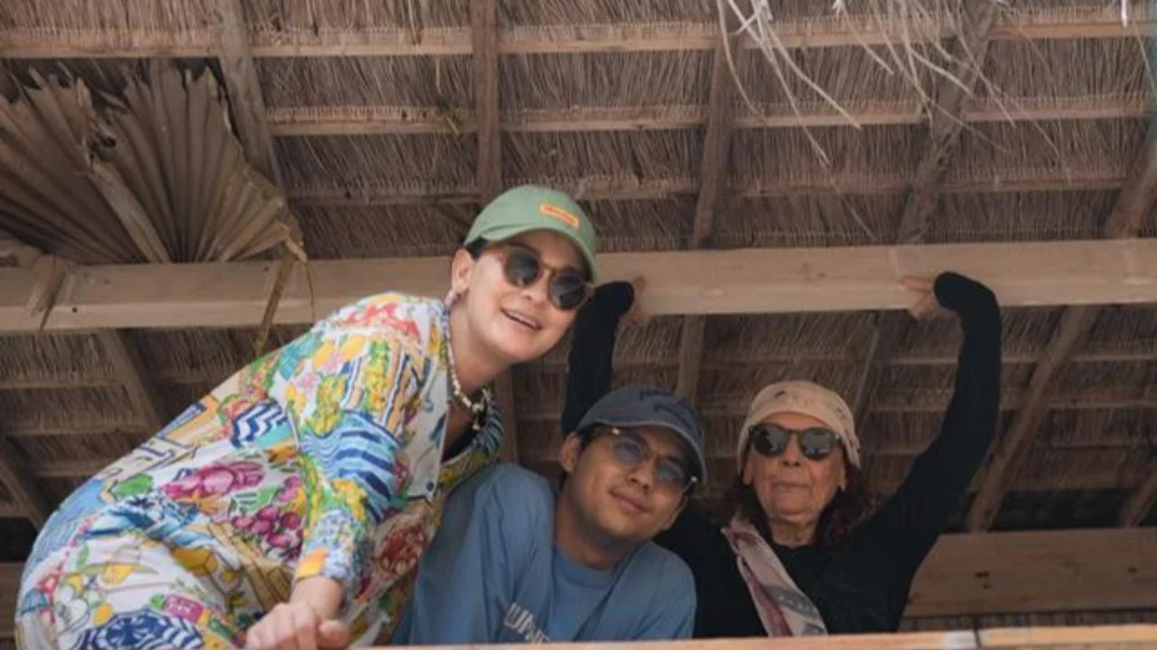 Potret Gaya Liburan Luna Maya Bareng Maxime Bouttier di Pulau Rote ...