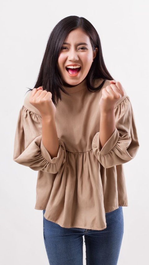 Perdana! Zee dan Freya Live Streaming di Shopee Live, Bisa Dapat Undangan Nonton Langsung JKT48 ...