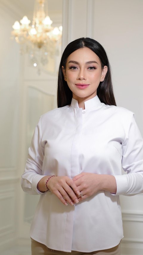 10 Artis Indonesia dengan Nama Asli Unik dan Panjang Banget, Ada yang Sampai 9 Kata - merdeka.com