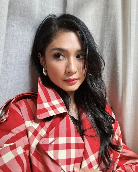 10 Artis Indonesia dengan Nama Asli Unik dan Panjang Banget, Ada yang Sampai 9 Kata - merdeka.com