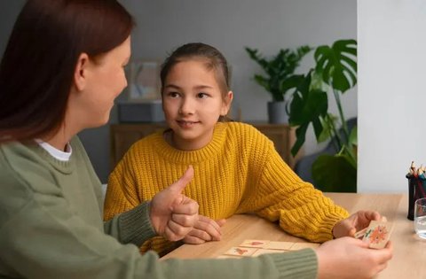 Ketahui Pola Asuh yang Paling Tepat untuk Membangun dan Membentuk Kecerdasan Anak - merdeka.com