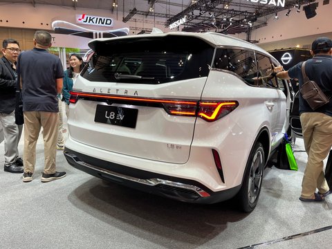 Spesifikasi, Fitur, dan Harga Aletra L8 EV: Apakah Mampu Bersaing ...