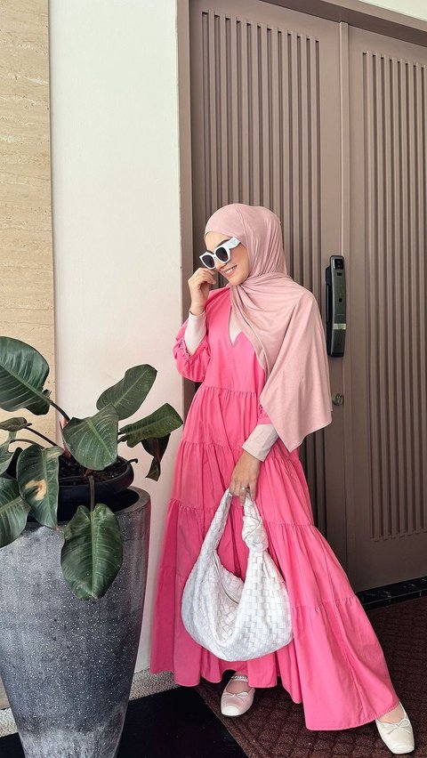 Adu Gaya Ria Ricis VS Irish Bella, Sama-Sama Ceraikan Suami, Wajahnya ... Adu Gaya Ria Ricis VS Irish Bella, Sama-Sama Ceraikan Suami, Wajahnya ...