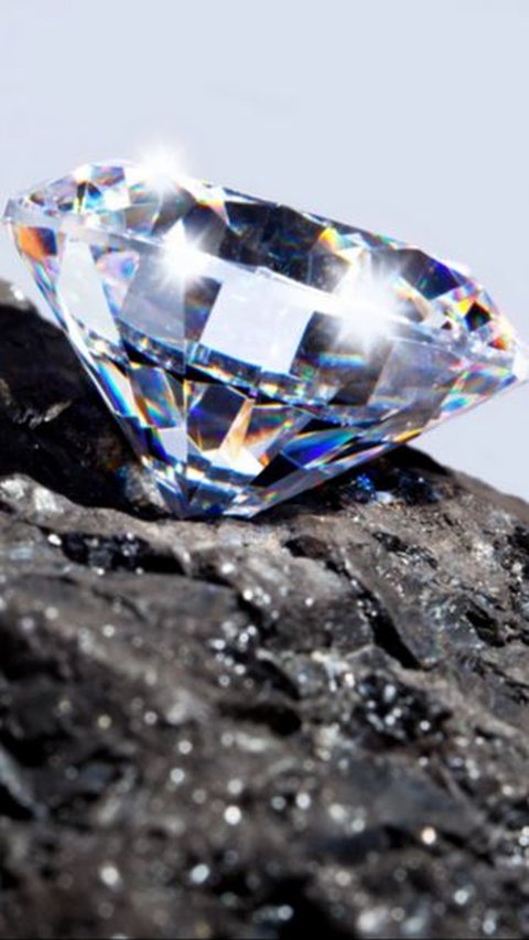 Scientists in China Claim to Create 3-Carat Diamonds from Peony Carbon ... Scientists in China Claim to Create 3-Carat Diamonds from Peony Carbon ...