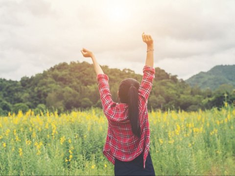 35 Quotes about Spring that Define The Beauty of Spring | trstdly ...