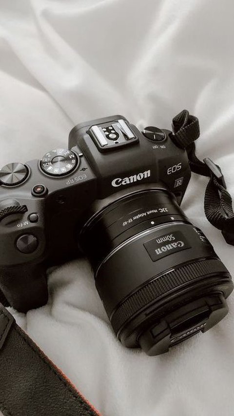 10 Rekomendasi Kamera Mirrorless untuk Pemula Edisi Terbaru dan Terbaik 2024