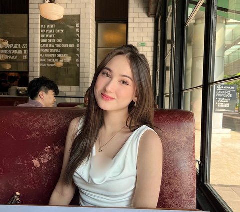 Usianya Baru 17 Tahun, Potret Laura Moane Kekasih Al Ghazali yang Disebut Terlalu Dewasa ...