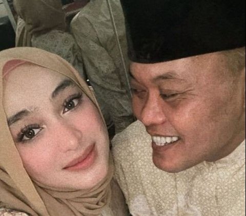 Potret Santyka Pacar Sule di Pengajian Jelang Nikah Rizky Febian, Dimintai Restu bak Sudah Jadi Ibu