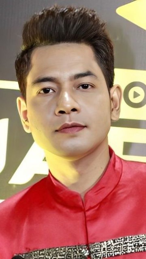 Masih Ingat Veri Juara AFI 1? Penampilan Terbarunya Jadi Sorotan ...