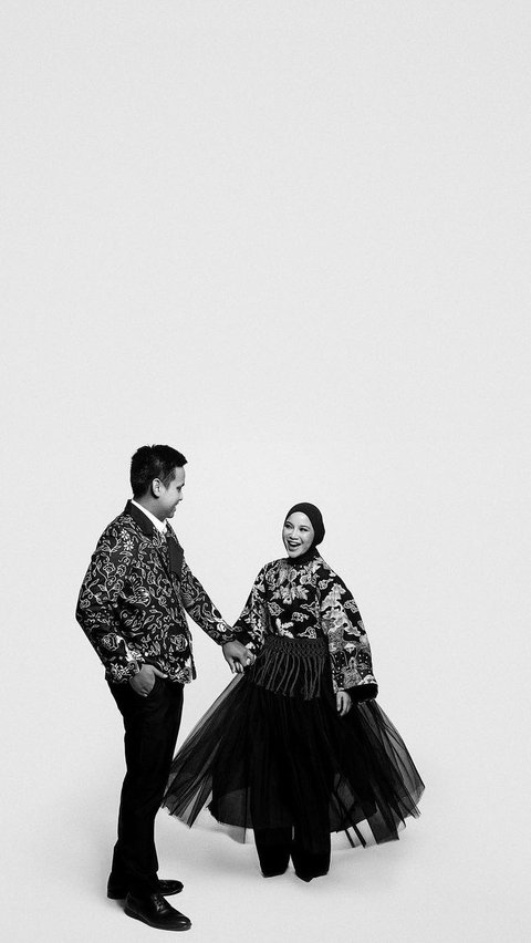 Kocaknya Chaca Frederica dan Putrinya 'Bersaing' Ambil Hati Dico Ganindito