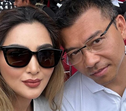 Azriel Resmi Lamar Sarah Menzel di Depan Keluarga Besar, Anang ...