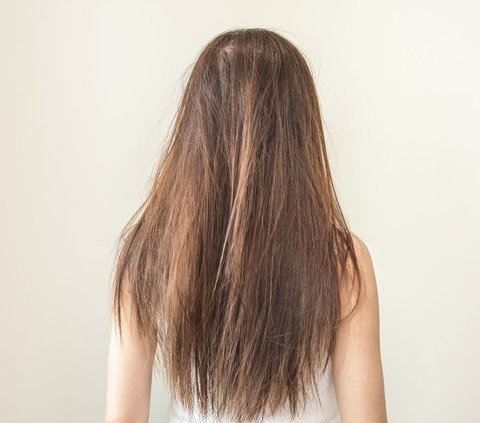Rawat Rambut dari Dalam Biar Sehat Glowing, Lakukan Saja 8 Hal Ini