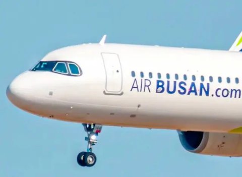 Pesawat Air Busan Terbakar Gara-gara Powerbank? - merdeka.com