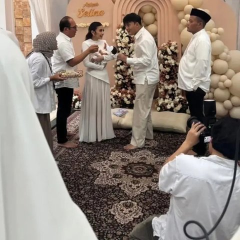 6 Potret Cantik Mahalini dan Baby Selina di Acara Akikah, Tampil ...