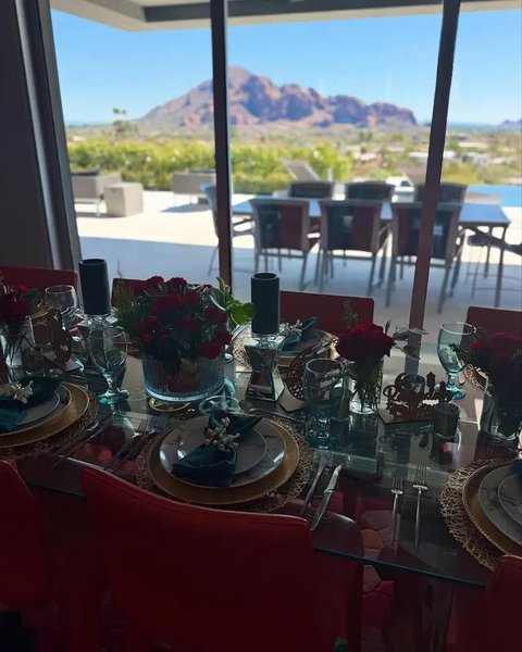 7 Potret Chef Farah Quinn Bikin Es Teler Buat Buka Puasa di Paradise ...