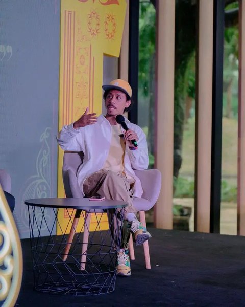 Fakta-Fakta Menarik Film Komang, Raim Laode Akui Puas dengan Akting ...