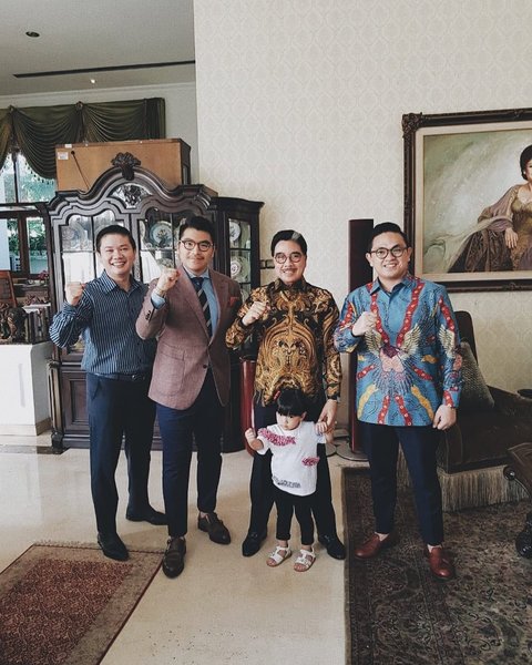 Jadi Momen Tak Terlupakan, Potret Kedekatan Hotma Sitompul Bersama Cucu ...