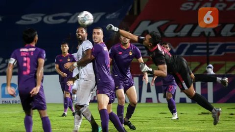 Hasil BRI Liga 1: Arema Dibantai Persik 0-3 - merdeka.com