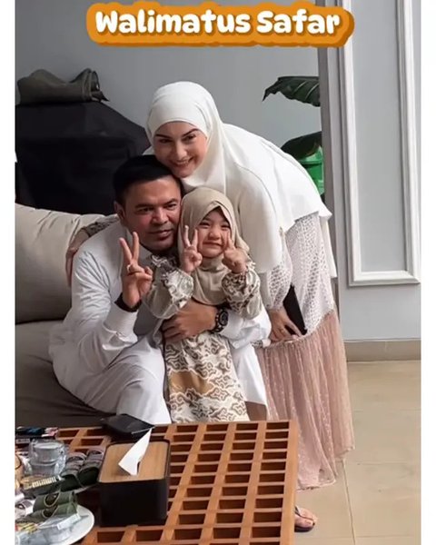 6 Potret Momen Haru Irish Bella dan Haldy Sabri Gelar Walimatus Safar Jelang Berangkat Haji ke ...