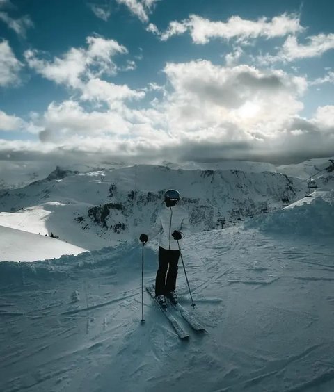 Tampil Gagah Jadi Wali Nikah Sang Kakak, Sosok Andhika Adik Alyssa Daguise Curi Perhatian ...