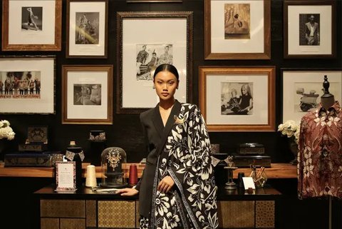 Mengenang Kembali Iwan Tirta, Sang Maestro Batik Karyanya jadi Favorit ...