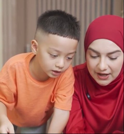 Potret Terbaru Air Rumi Akbar Bersama Irish Bella, Makin Ganteng ...