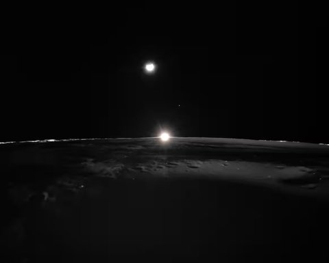 NASA Rilis Foto Resolusi Tinggi Pertama Saat Matahari Terbenam di Bulan ...