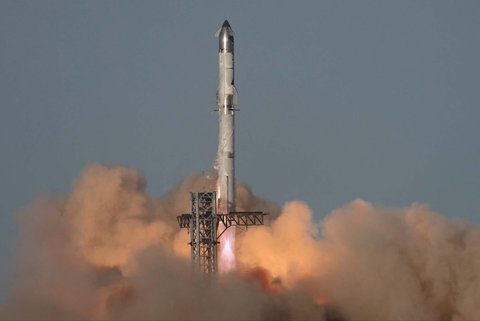 FOTO: Roket SpaceX Starship Milik Elon Musk Meledak dan Hancur Lebur di Ruang Angkasa ...