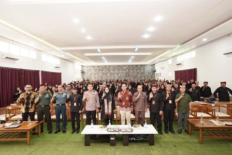 Deklarasi SPMB 2025, Bupati Ipuk: Semua Anak Harus Sekolah - merdeka.com