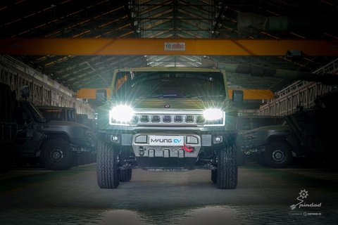 FOTO: Wajah Sangar dan Gagah Mobil Listrik Pandu Buatan PT Pindad ...