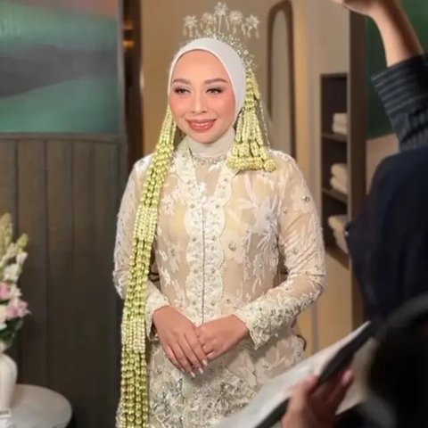 Detail Kebaya Pernikahan Putri Karlina Menantu Dedi Mulyadi, Anggun ...