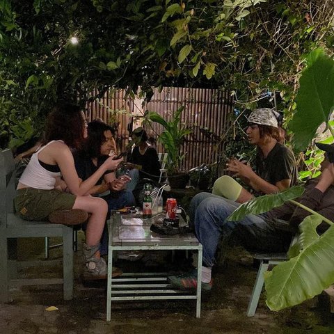 Dari Nol ke Ramai, Panduan Memulai Bisnis Kafe yang Jadi Spot Nongkrong ...