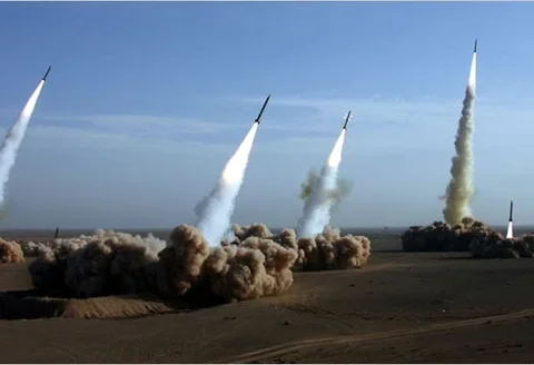 Citra Satelit Buktikan Rudal Iran Hancurkan Pangkalan Militer AS di ...