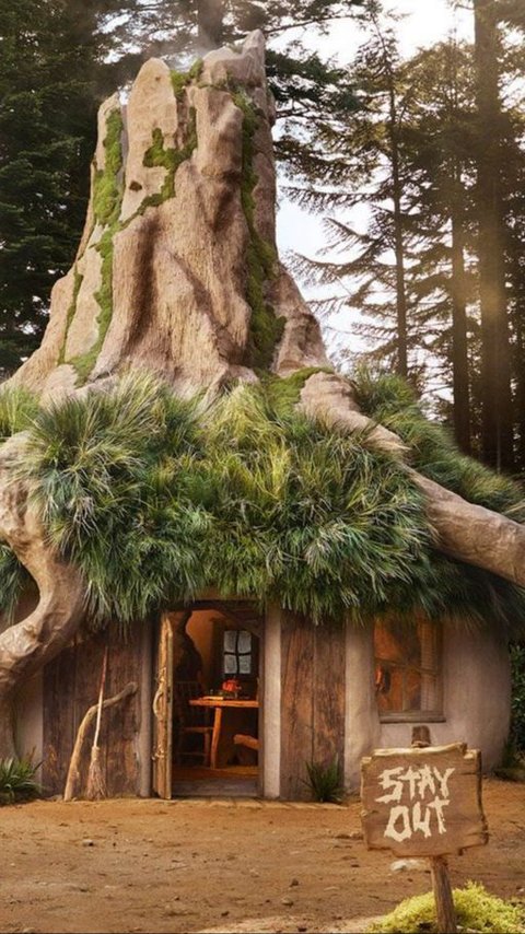 This is the Building of Adolf Hitler's Former Vacation Camp for Rent ...