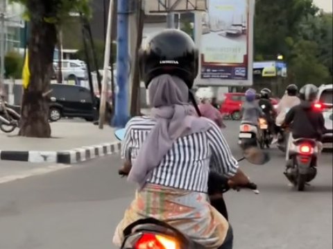 10 Potret Emak-Emak Motoran, Ngasal Banget Sampai Nyasar ke Jalan Tol! - Galeri Otosia.com