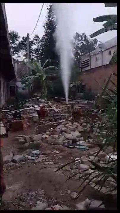 Mata Bor Menembus Kedalaman 130 Meter, Warga Bogor Kaget yang Keluar ...