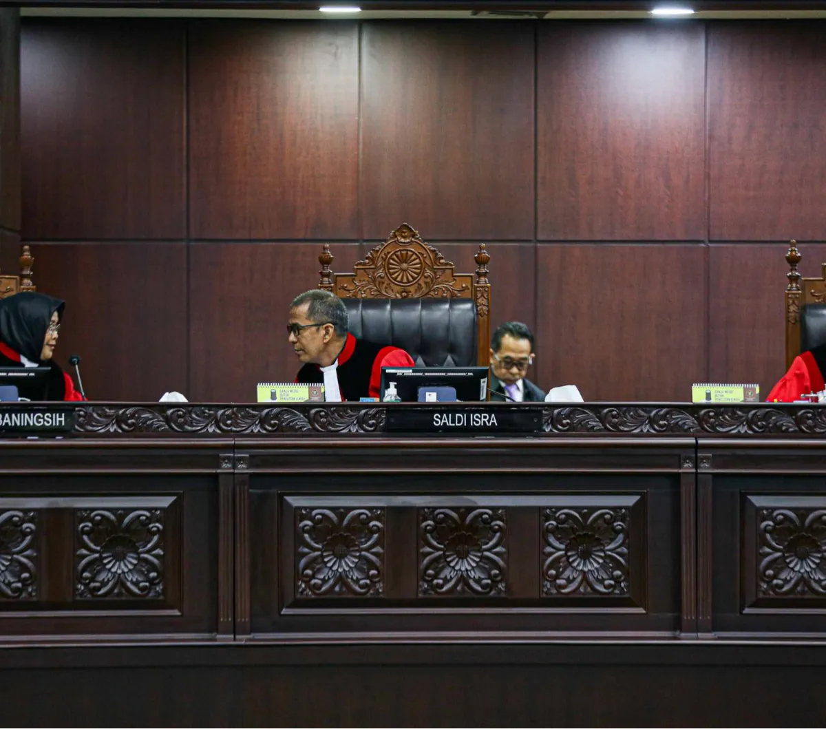 Reaksi Almas Tsaqibbirru, Mahasiswa UNSA Solo usai Gugatan Batas Usia Capres-Cawapres Dikabulkan ...