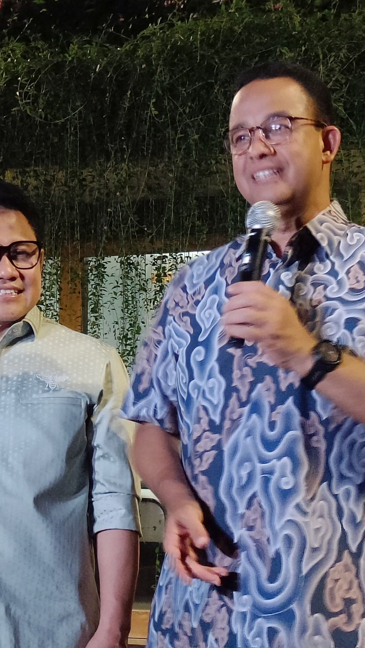 Keluarga Anies-Cak Imin Makan Malam Bareng, Sempat Tegang saat Bahas ... Keluarga Anies-Cak Imin Makan Malam Bareng, Sempat Tegang saat Bahas ...