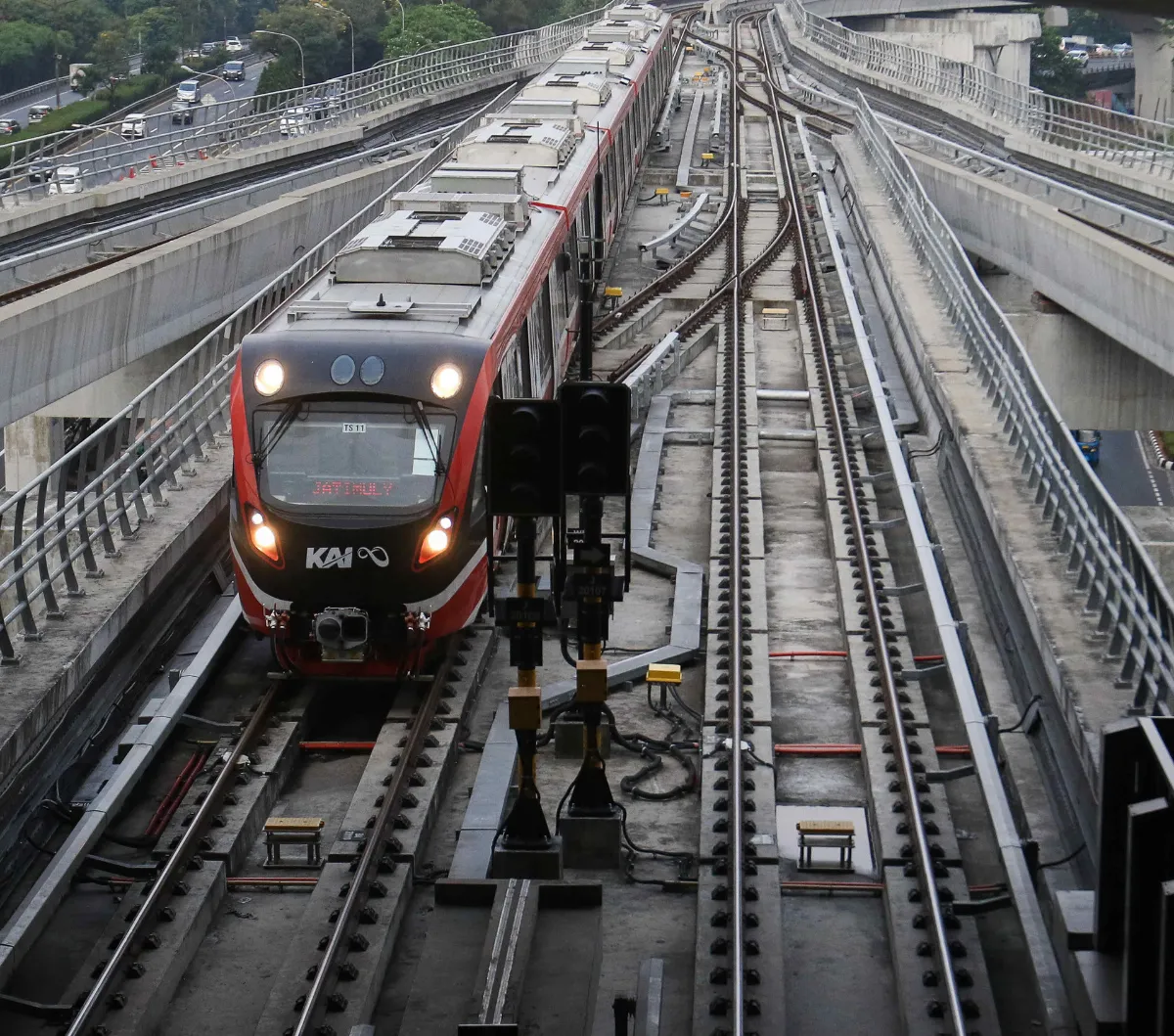 28 Perjalanan LRT Jabodebek Dibatalkan Mulai Hari Ini, Simak Jadwal Lengkapnya | merdeka.com