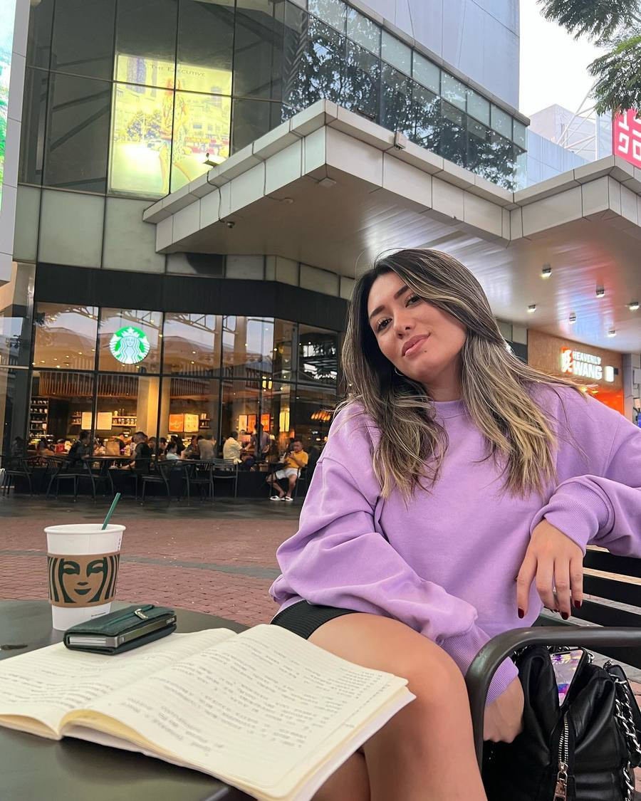 Ini Deretan Potret Amanda Gonzales yang Kian Menawan di Usia 29 Tahun