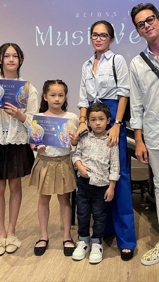 Potret Elea dan Sheva Anak Andhika Pratama & Ussy Sulistiawaty, Cantik Abis Sampai Disebut Mirip ...