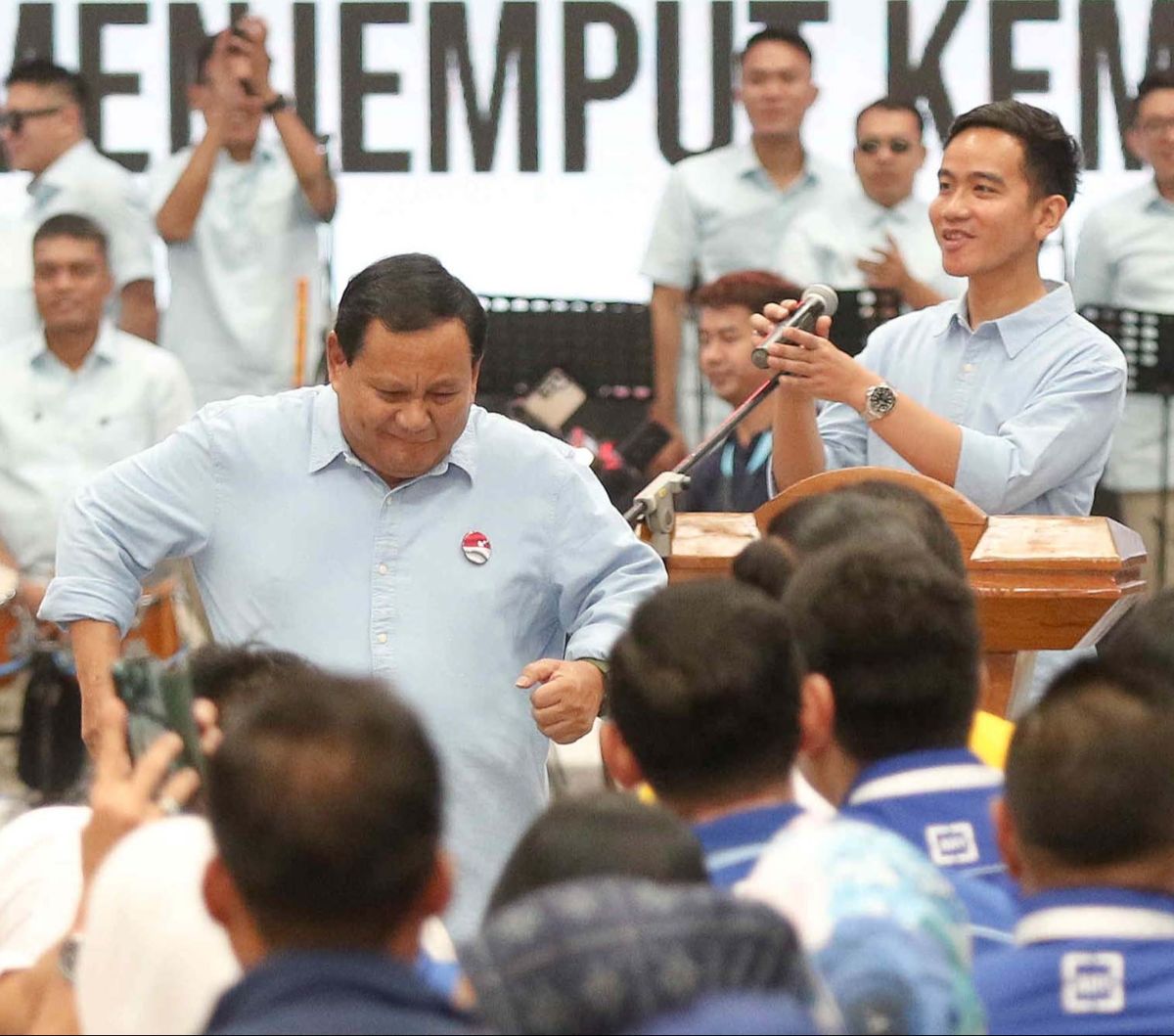 FOTO: Momen Prabowo-Gibran Deklarasi di Indonesia Arena, Disambut Riuh Ribuan Pendukung